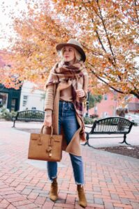 20 Cozy Layered Fall Outfits That Will Turn Heads This Season 2025 ...