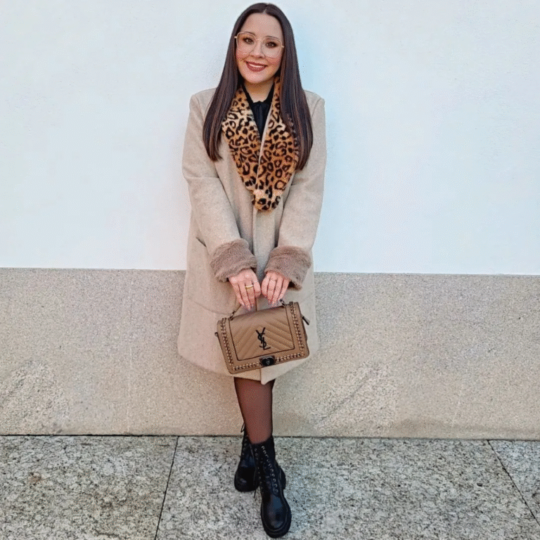 20+ ADORABLE WINTER OUTFITS FOR FREEZING COLD WEATHER - outfitstrends.com
